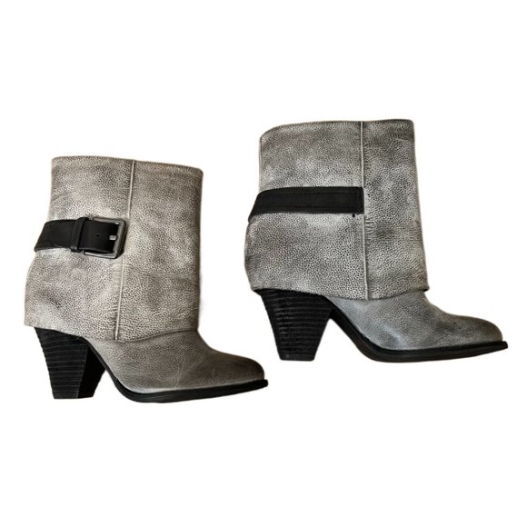 Mojo Moxy | Shoes | Mojo Moxy Leather Taboo Gray Pebbled Short Boots ...